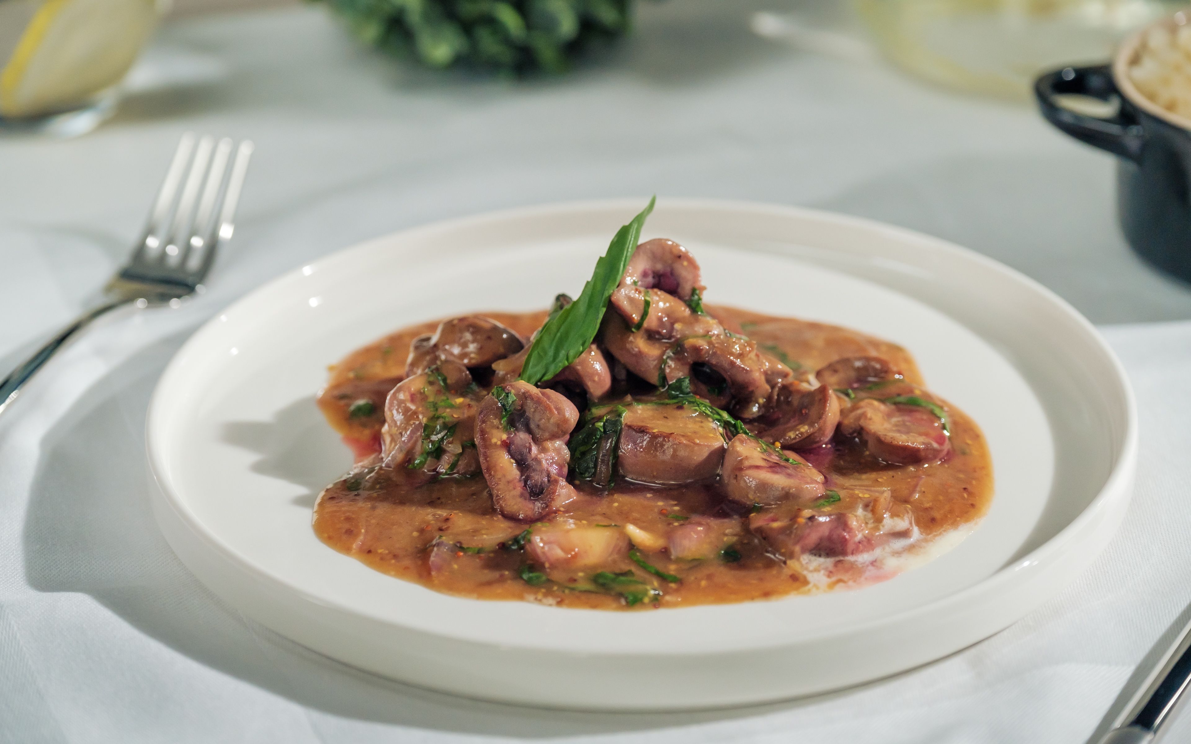 Geröstete Kalbsnieren | Rezept von Andreas Döllerer